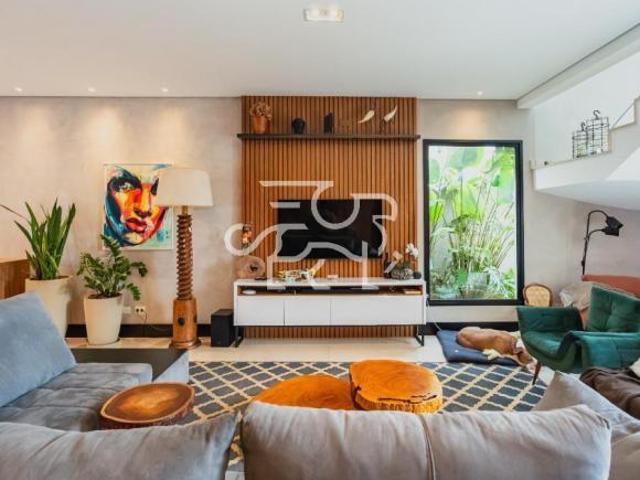 Casa de Condomínio para venda em Tamboré de 367.00m² com 4 Quartos, 4 Suites e 4 Garagens