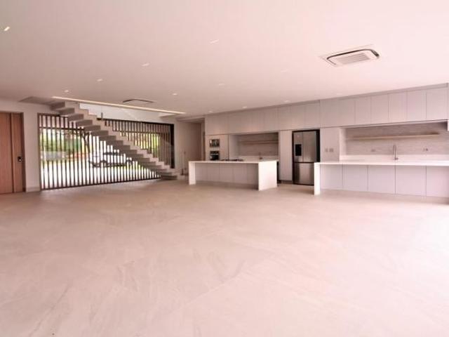 Casa de Condomínio para venda em Tamboré de 510.34m² com 5 Quartos, 4 Suites e 5 Garagens