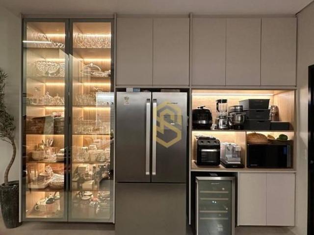 Casa de Condomínio para venda em Terra Magna de 182.00m² com 3 Quartos, 3 Suites e 4 Garagens