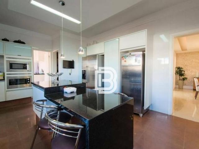 Casa de Condomínio para venda em Terras De São Carlos de 577.00m² com 4 Quartos, 4 Suites e 4 Garage