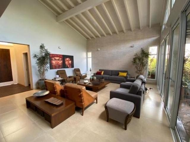 Casa de Condomínio para venda em Terras Di Siena de 622.00m² com 4 Quartos, 4 Suites e 4 Garagens