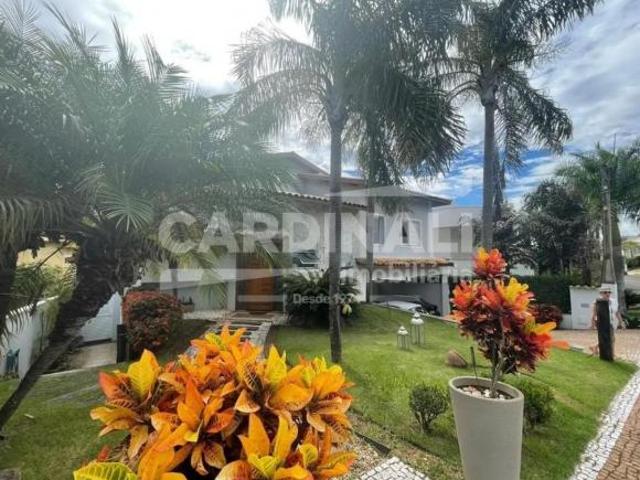 Casa de Condomínio para venda em Vila Marieta de 259.00m² com 4 Quartos, 2 Suites e 4 Garagens