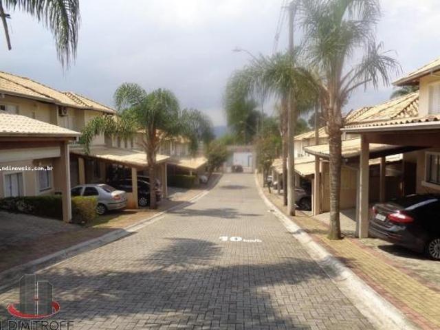 Casa de Condomínio para venda em Vila Oliveira de 115.00m² com 3 Quartos, 1 Suite e 2 Garagens