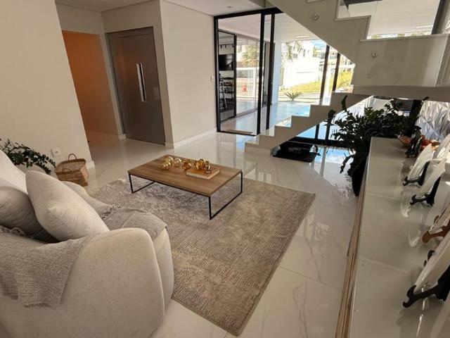 Casa de Condomínio para venda em Vila Das Flores em Betim Minas Gerais de 430.00m² com 3 Quartos, 1 Suíte e 4 Garagens