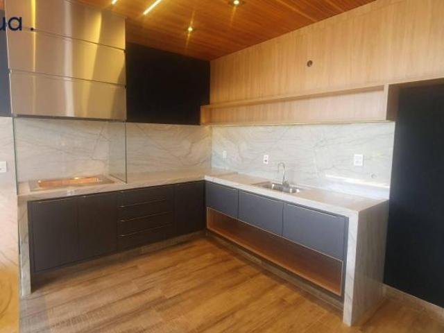 Casa de Condomínio para venda em Vila Do Golf de 249.00m² com 3 Quartos, 3 Suites e 4 Garagens