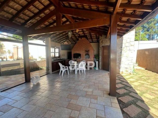 Casa de Condomínio para venda em Vila Embaré de 343.00m² com 4 Quartos, 2 Suites e 6 Garagens
