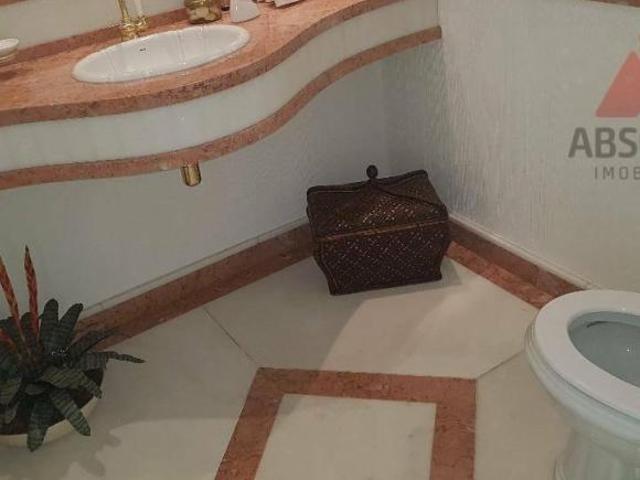 Casa de Condomínio para venda em Vila Frezzarim de 466.00m² com 3 Quartos, 3 Suites e 4 Garagens