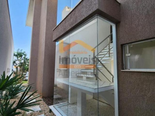 Casa de Condomínio para venda em Vila Santa Maria de 240.00m² com 3 Quartos, 1 Suite e 2 Garagens