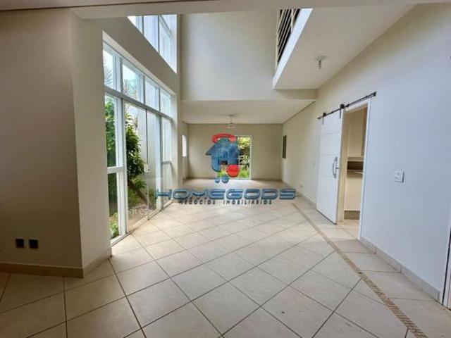 Casa de Condomínio para venda em Vila Verde de 300.00m² com 3 Quartos, 3 Suites e 2 Garagens