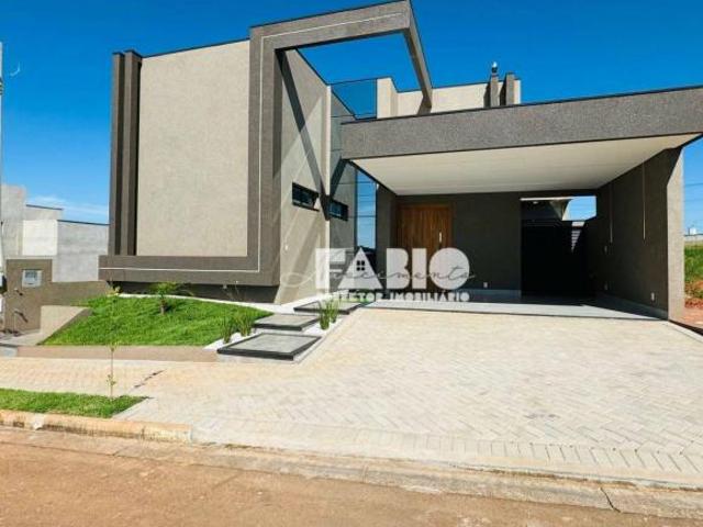 Casa de Condomínio para venda em Village Normandie de 165.00m² com 3 Quartos, 3 Suites e 4 Garagens