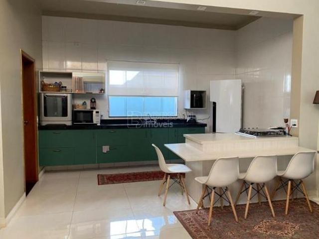 Casa de Condomínio para venda em Village Damha Ii de 165.00m² com 3 Quartos, 3 Suites e 2 Garagens