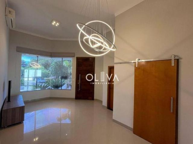 Casa de Condomínio para venda em Village Damha Iii de 140.00m² com 3 Quartos, 3 Suites e 2 Garagens