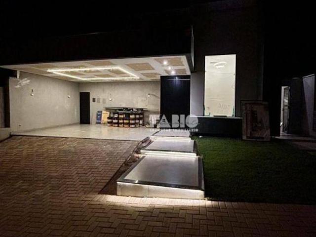 Casa de Condomínio para venda em Village Provence de 160.00m² com 3 Quartos, 3 Suites e 5 Garagens