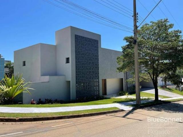 Casa de Condomínio para venda em Villagio Paradiso de 437.00m² com 4 Quartos, 4 Suites e 5 Garagens