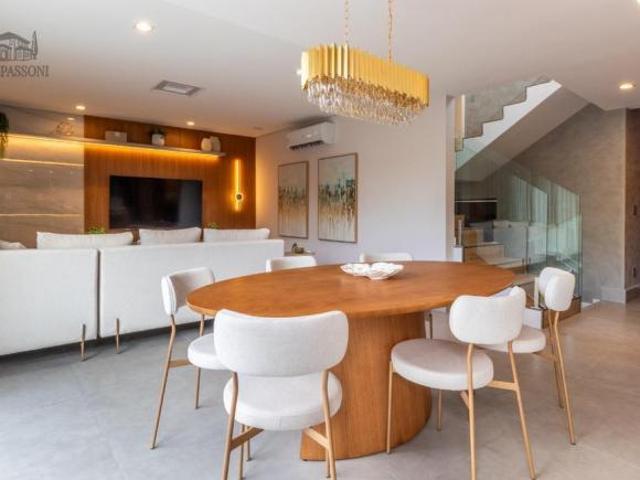 Casa de Condomínio para venda em Ville Sainte Hélène de 166.01m² com 3 Quartos, 3 Suites e 4 Garagen