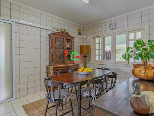 Casa de Condomínio para venda em Vista Alegre de 480.00m² com 4 Quartos, 4 Suites e 3 Garagens