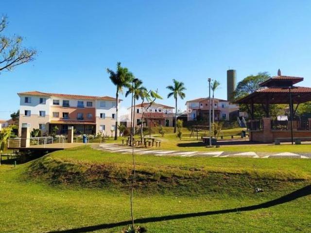 Casa de Condomínio para venda em Vossoroca de 114.00m² com 3 Quartos, 1 Suite e 2 Garagens