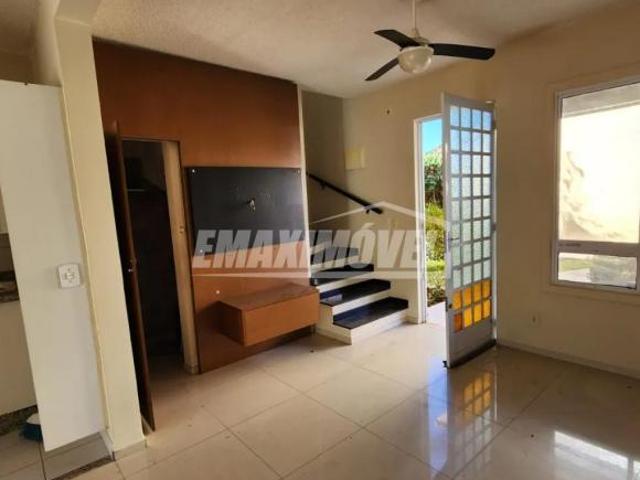Casa de Condomínio para venda em Vossoroca de 64.00m² com 2 Quartos e 1 Garagem
