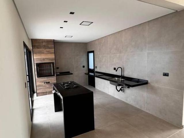 Casa de Condomínio para venda em Wanel Ville de 130.00m² com 3 Quartos, 1 Suite e 4 Garagens
