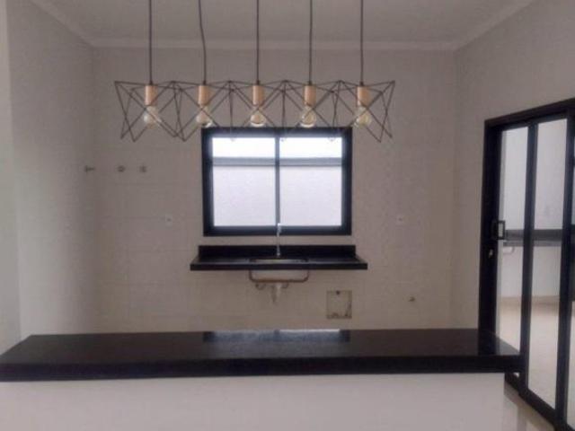 Casa de Condomínio para venda em Wanel Ville de 143.00m² com 3 Quartos, 3 Suites e 4 Garagens
