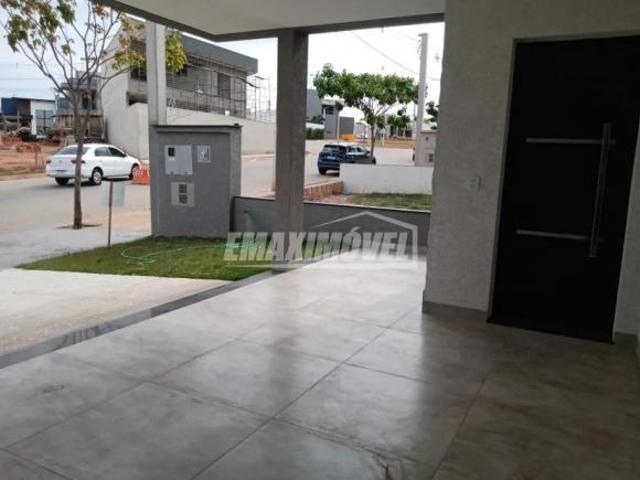 Casa de Condomínio para venda em Wanel Ville de 200.00m² com 3 Quartos, 1 Suite e 4 Garagens