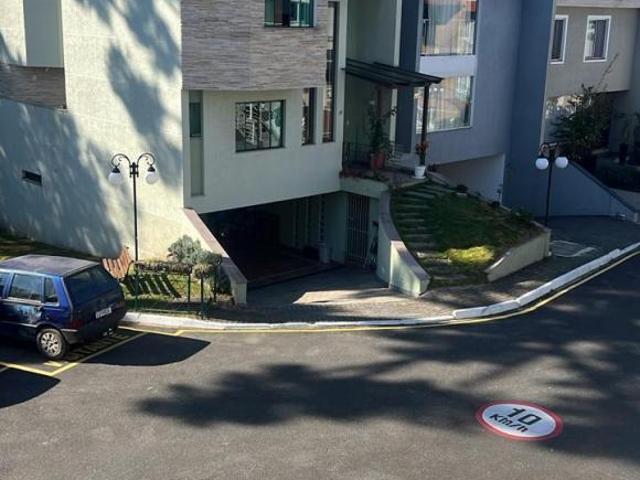 Casa de Condomínio para venda em Xaxim de 275.00m² com 3 Quartos, 1 Suite e 4 Garagens