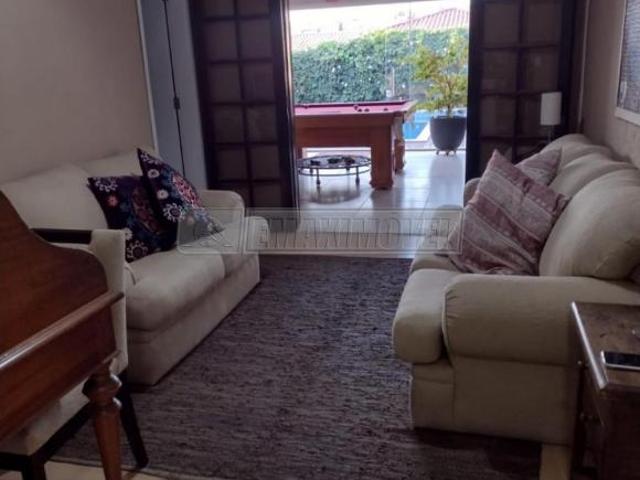Casa de Condomínio para venda em Zona Industrial de 226.00m² com 3 Quartos, 1 Suite e 4 Garagens