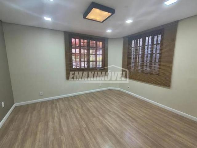 Casa de Condomínio para venda em Zona Industrial de 226.00m² com 3 Quartos, 1 Suite e 4 Garagens