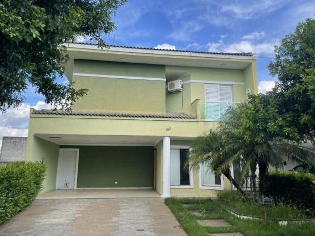Casa de Condomínio para venda em Zona Industrial de 252.00m² com 3 Quartos, 3 Suites e 4 Garagens