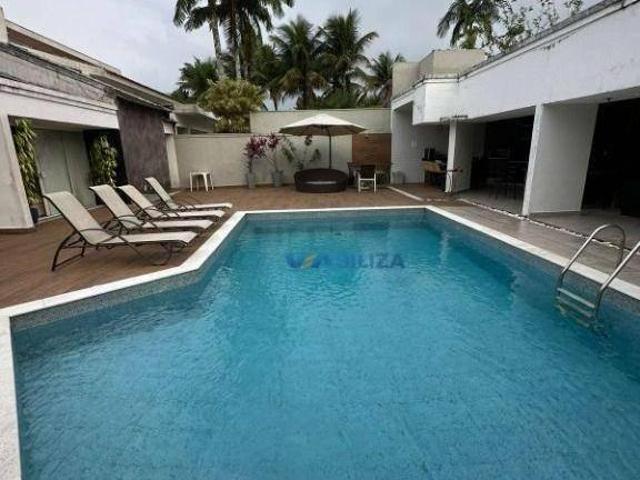 Casa de Condomínio para venda em Acapulco de 240.00m² com 6 Quartos, 4 Suites e 4 Garagens