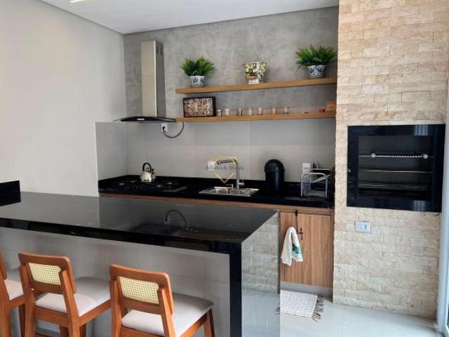 Casa de Condomínio para venda em Aeroporto de 154.00m² com 2 Quartos, 1 Suite e 2 Garagens