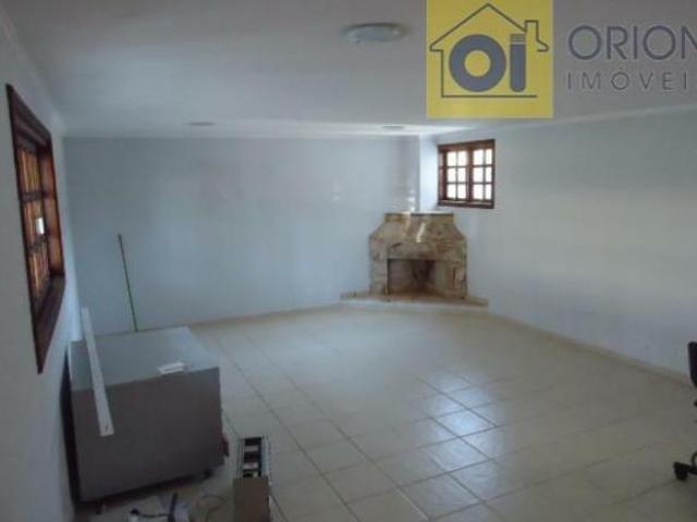 Casa de Condomínio para venda em Aldeia Da Serra de 300.00m² com 3 Quartos e 3 Suites