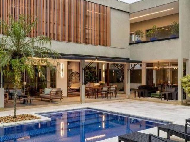 Casa de Condomínio para venda em Aldeia Da Serra de 835.00m² com 5 Quartos, 5 Suites e 3 Garagens