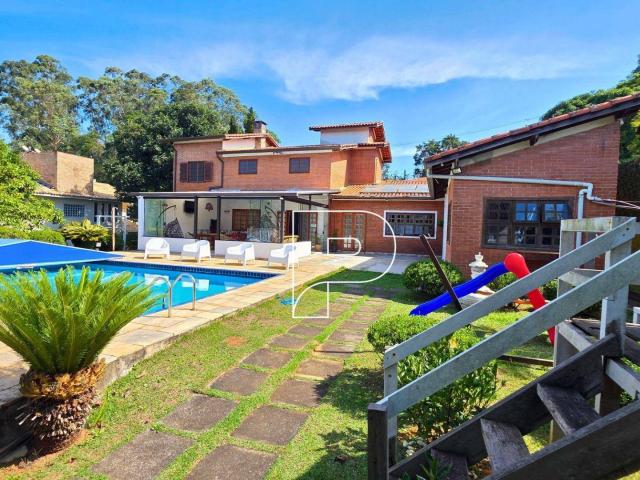 Casa de Condomínio para venda em Algarve em Cotia São Paulo de 320.00m² com 5 Quartos, 4 Suítes e 10 Garagens