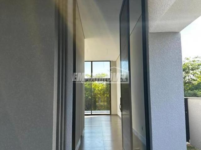 Casa de Condomínio para venda em Alphaville Nova Esplanada de 360.00m² com 3 Quartos, 3 Suites e 4 G