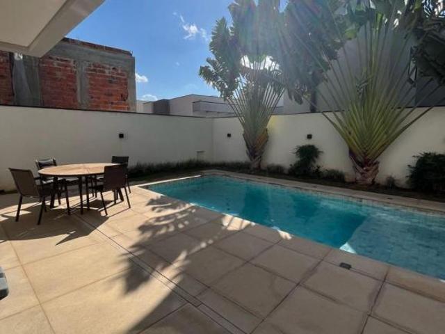 Casa de Condomínio para venda em Alphaville Nova Esplanada de 365.00m² com 3 Quartos, 3 Suites e 6 G