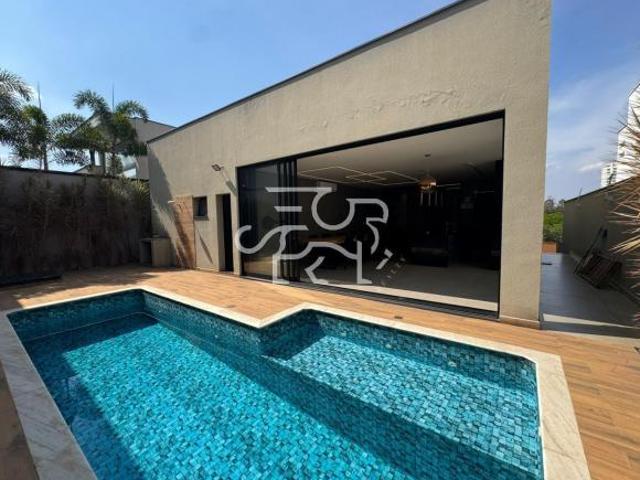 Casa de Condomínio para venda em Alphaville Nova Esplanada de 305.00m² com 3 Quartos, 3 Suites e 4 G
