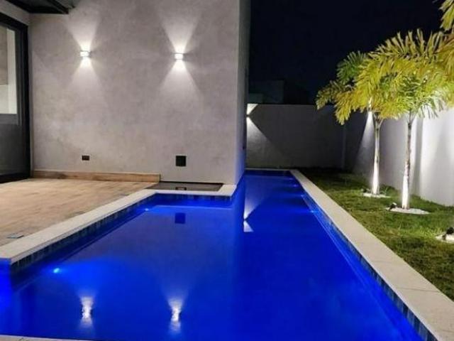 Casa de Condomínio para venda em Alphaville Nova Esplanada de 313.00m² com 3 Quartos, 3 Suites e 4 G