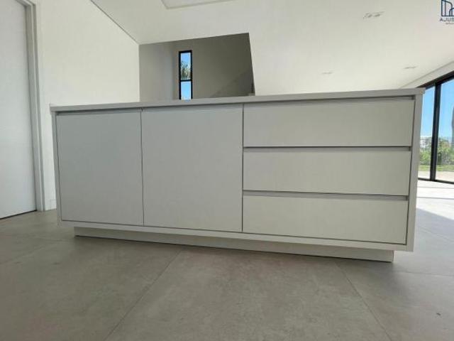 Casa de Condomínio para venda em Alphaville Nova Esplanada de 339.00m² com 4 Quartos, 4 Suites e 5 G