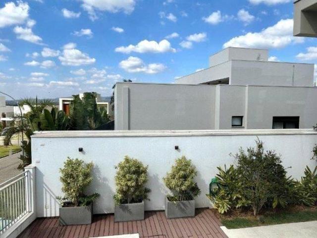 Casa de Condomínio para venda em Alphaville Nova Esplanada de 448.00m² com 3 Quartos, 3 Suites e 7 G