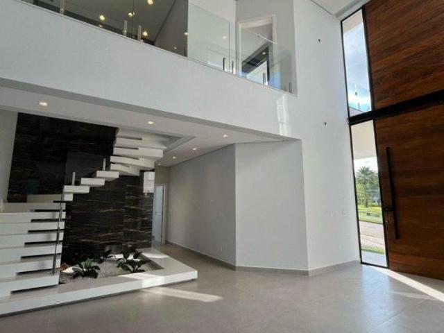 Casa de Condomínio para venda em Alphaville Nova Esplanada de 405.00m² com 3 Quartos, 3 Suites e 6 G