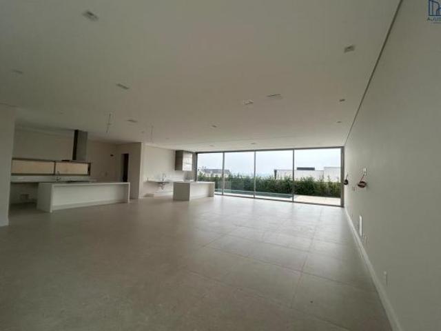 Casa de Condomínio para venda em Alphaville Nova Esplanada de 415.00m² com 5 Quartos, 5 Suites e 4 G