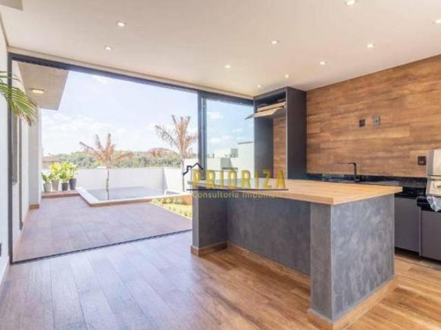 Casa de Condomínio para venda em Alphaville Nova Esplanada Iv de 255.00m² com 3 Quartos, 3 Suites e