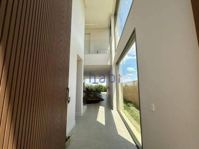 Casa de Condomínio para venda em Alphaville Nova Esplanada 3 de 415.00m² com 5 Quartos, 5 Suites e 4