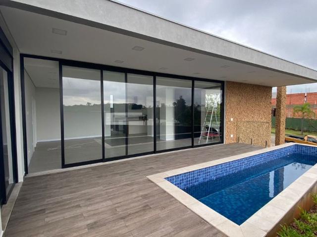 Casa de Condomínio para venda em Alphaville Nova Esplanada 3 em Votorantim São Paulo de 259.15m² com 3 Quartos, 3 Suítes e 4 Garagens