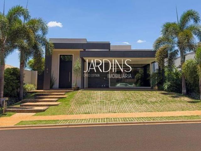 Casa de Condomínio para venda em Alphaville de 341.00m² com 3 Quartos, 3 Suites e 4 Garagens