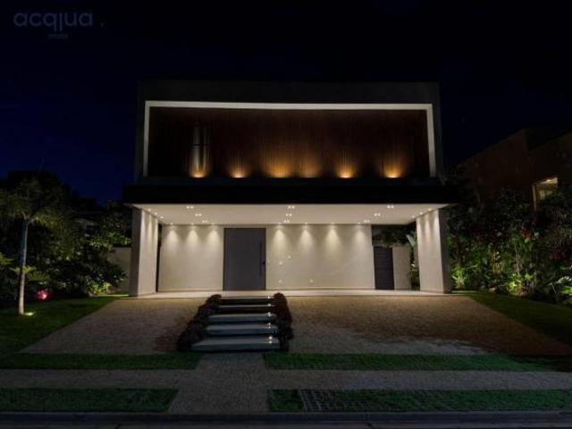 Casa de Condomínio para venda em Alphaville de 346.00m² com 3 Quartos e 3 Garagens