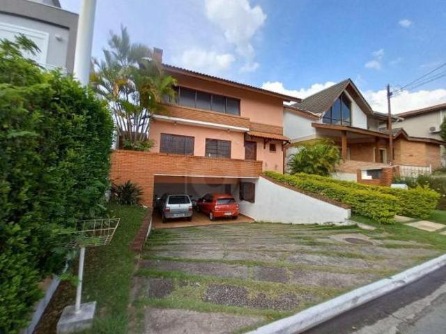 Casa de Condomínio para venda em Alphaville de 383.00m² com 3 Quartos, 1 Suite e 2 Garagens