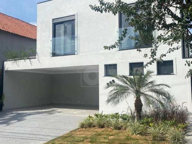 Casa de Condomínio para venda em Alphaville de 306.00m² com 4 Quartos, 4 Suites e 4 Garagens