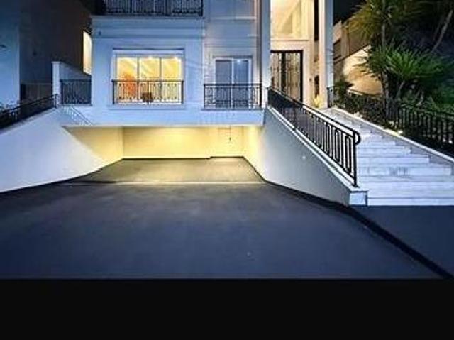 Casa de Condomínio para venda em Alphaville de 442.47m² com 4 Quartos, 4 Suites e 6 Garagens
